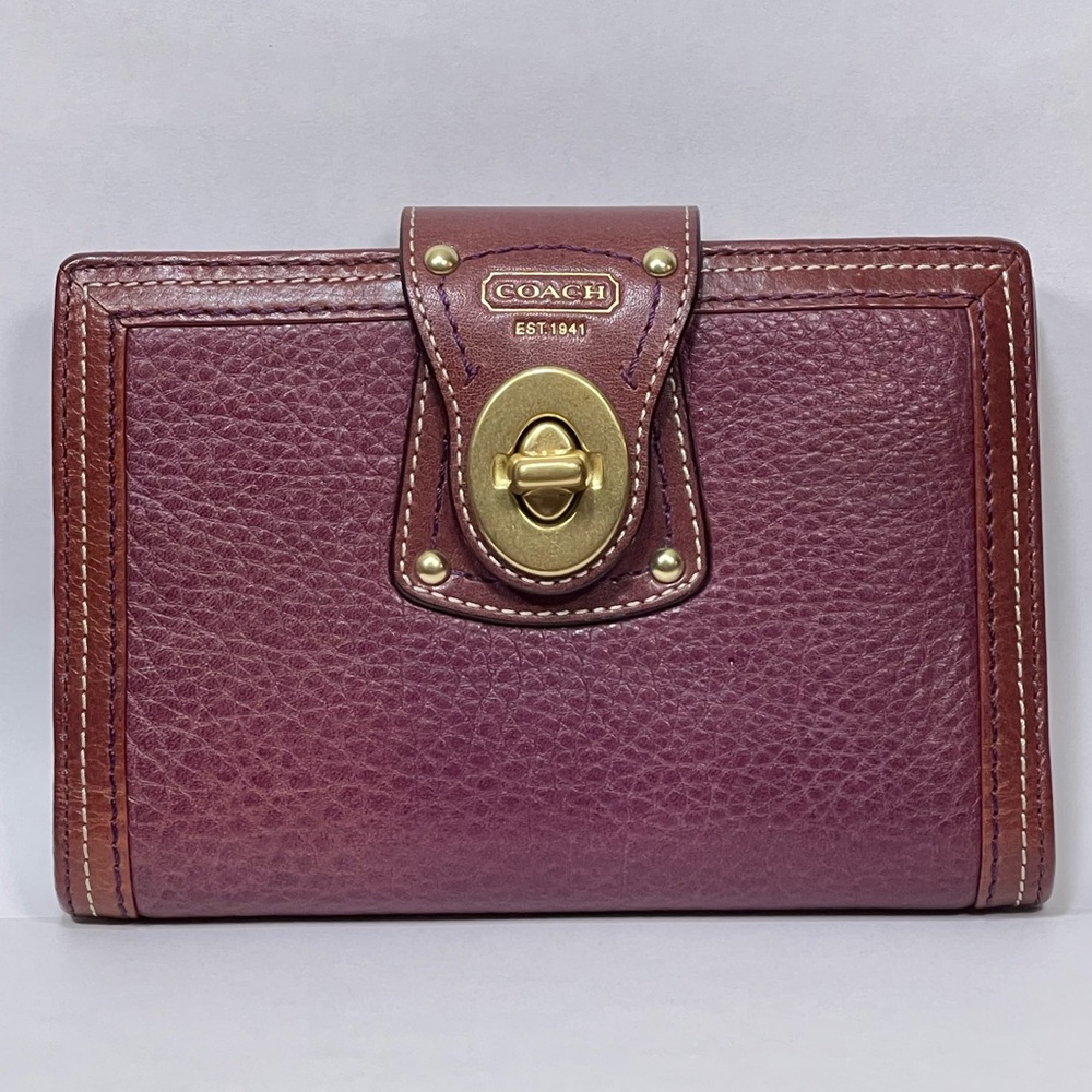 Coach Vintage Leather Turnlock Address Book-Wallet - Gem